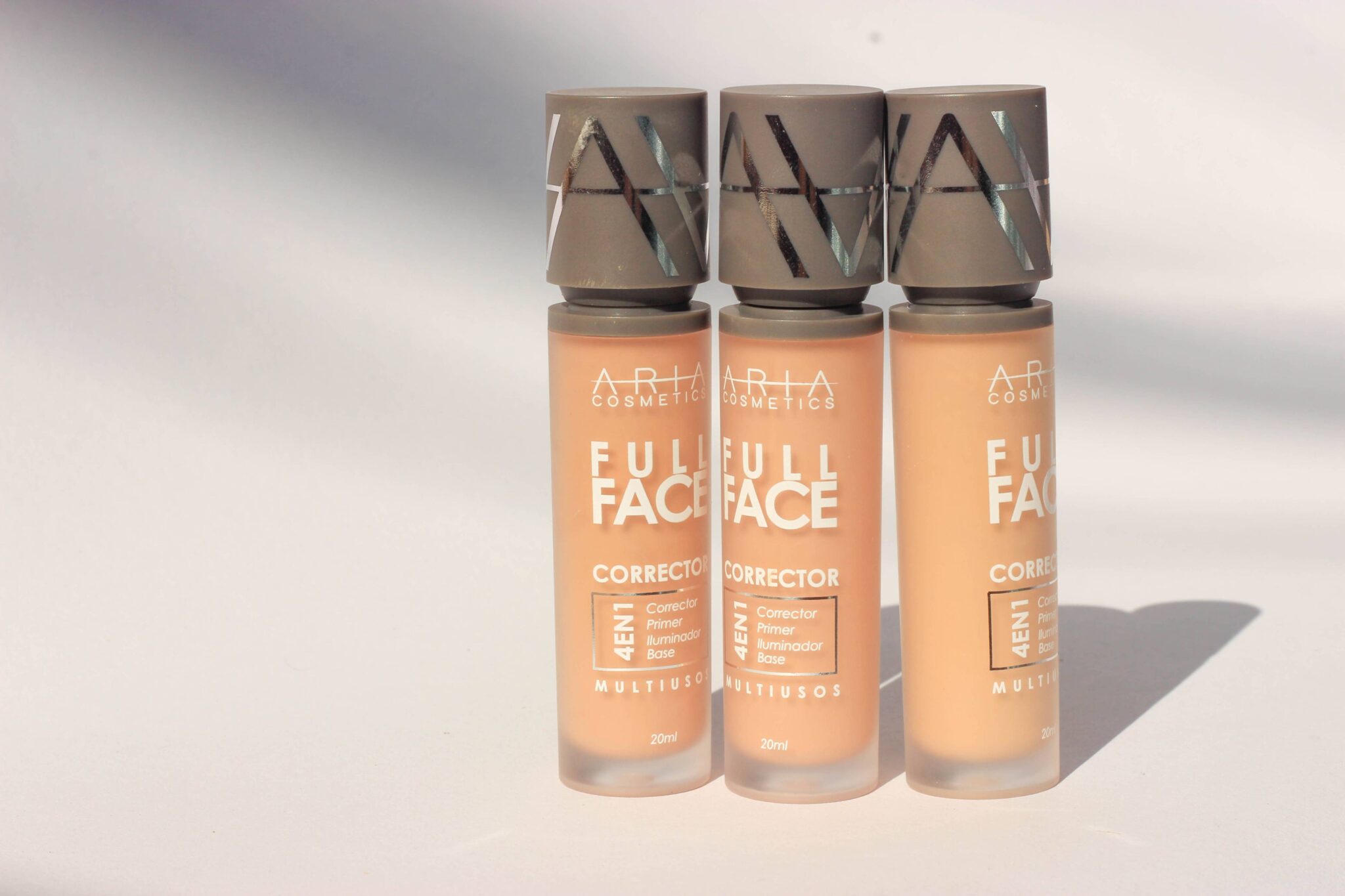 Corrector Full Face, Primer 4 En 1 – Aria Cosmetics